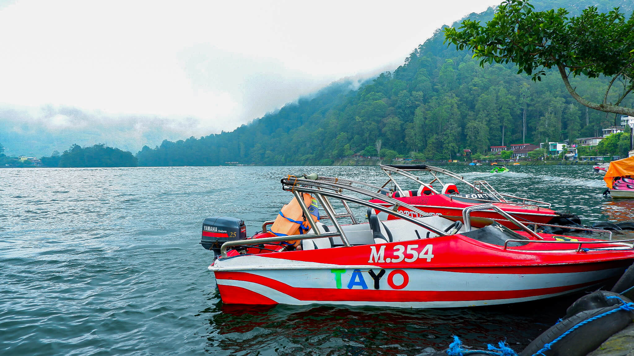 Telaga Sarangan, Wisata Alam yang Sejuk di Lereng Gunung Lawu