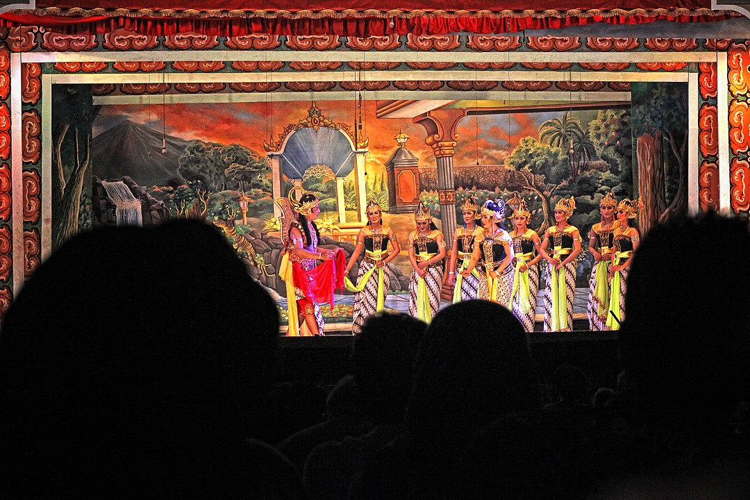 Grup Wayang Orang Ngesti Pandowo Semarang dan Upayanya untuk ...