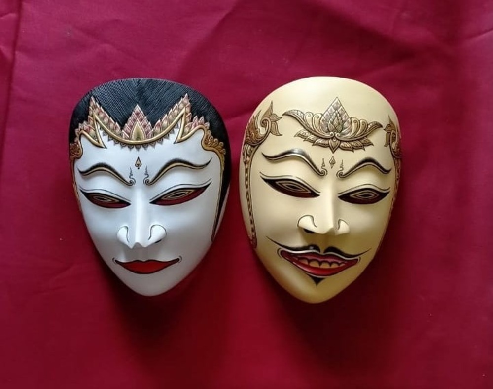 Kerajinan Topeng Khas Surakarta dan Satu-Satunya Perajin yang Masih ...