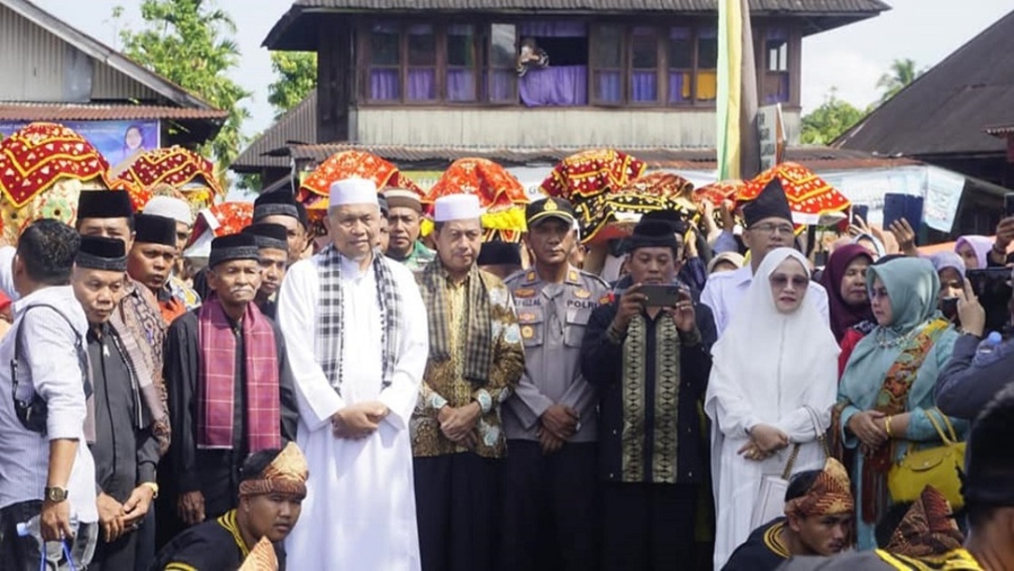 "Manjalang Buya Lubuk Landur", Tradisi Turun Temurun Warga Pasaman Barat