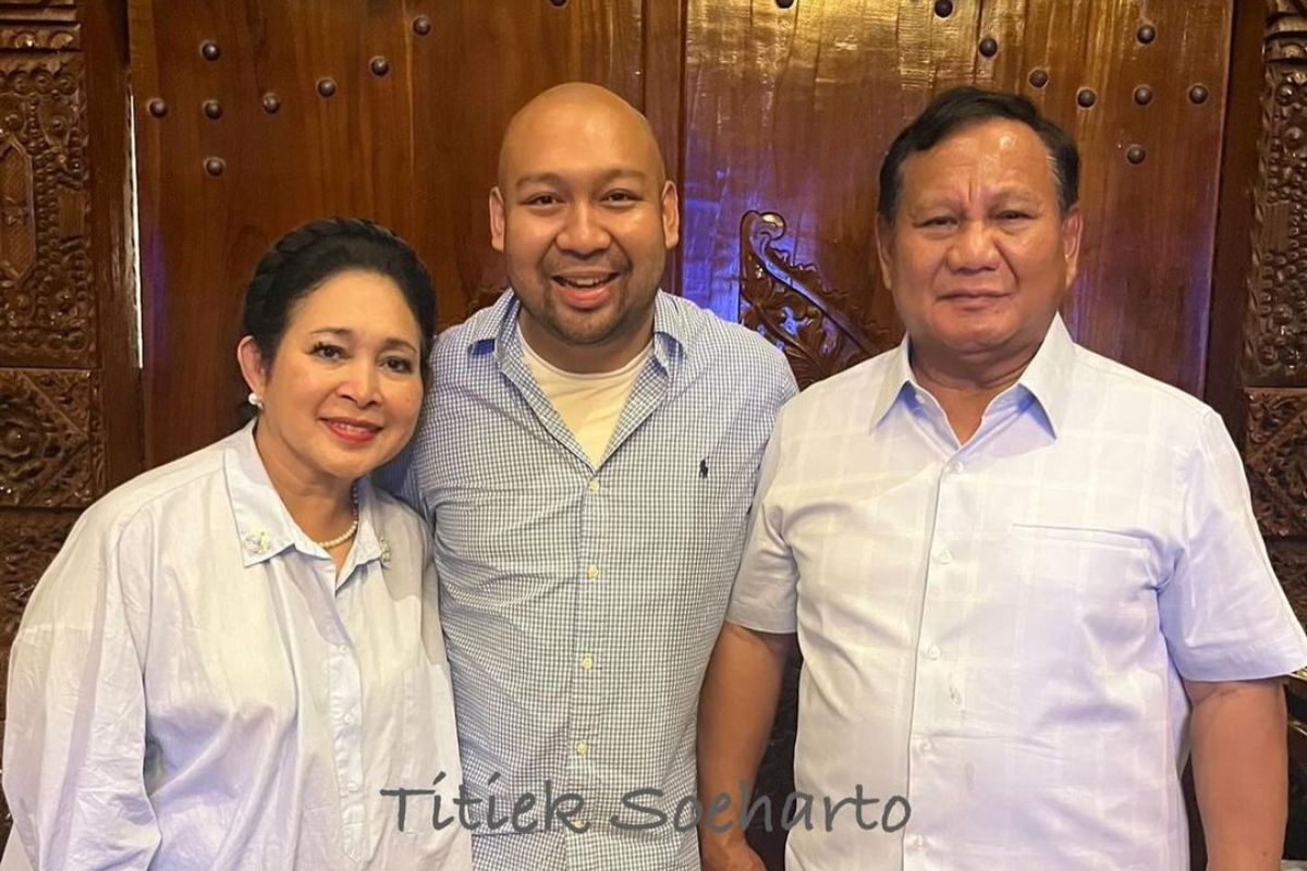 Kisah Cinta Prabowo Subianto: Sempat "Disentil" Ayah, Akhirnya Menikahi Titiek Soeharto