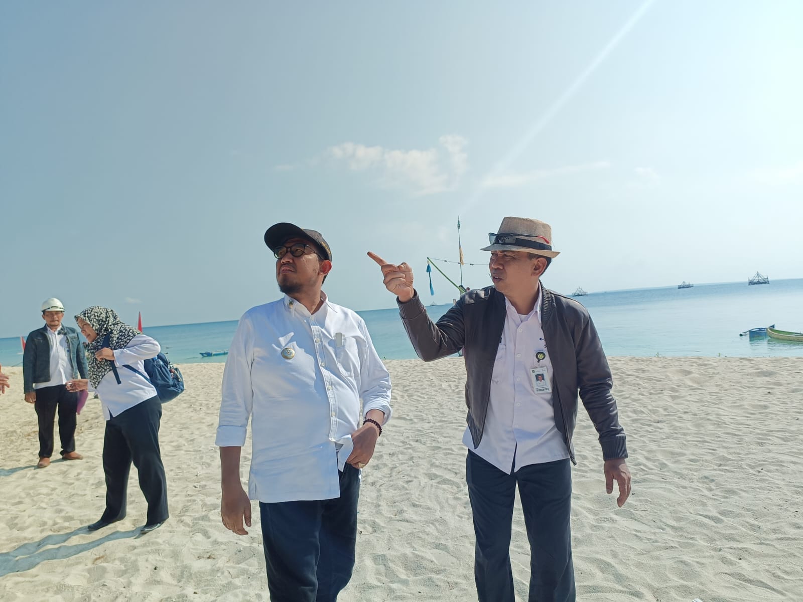 Keindahan Pantai Gili Labak Sumenep