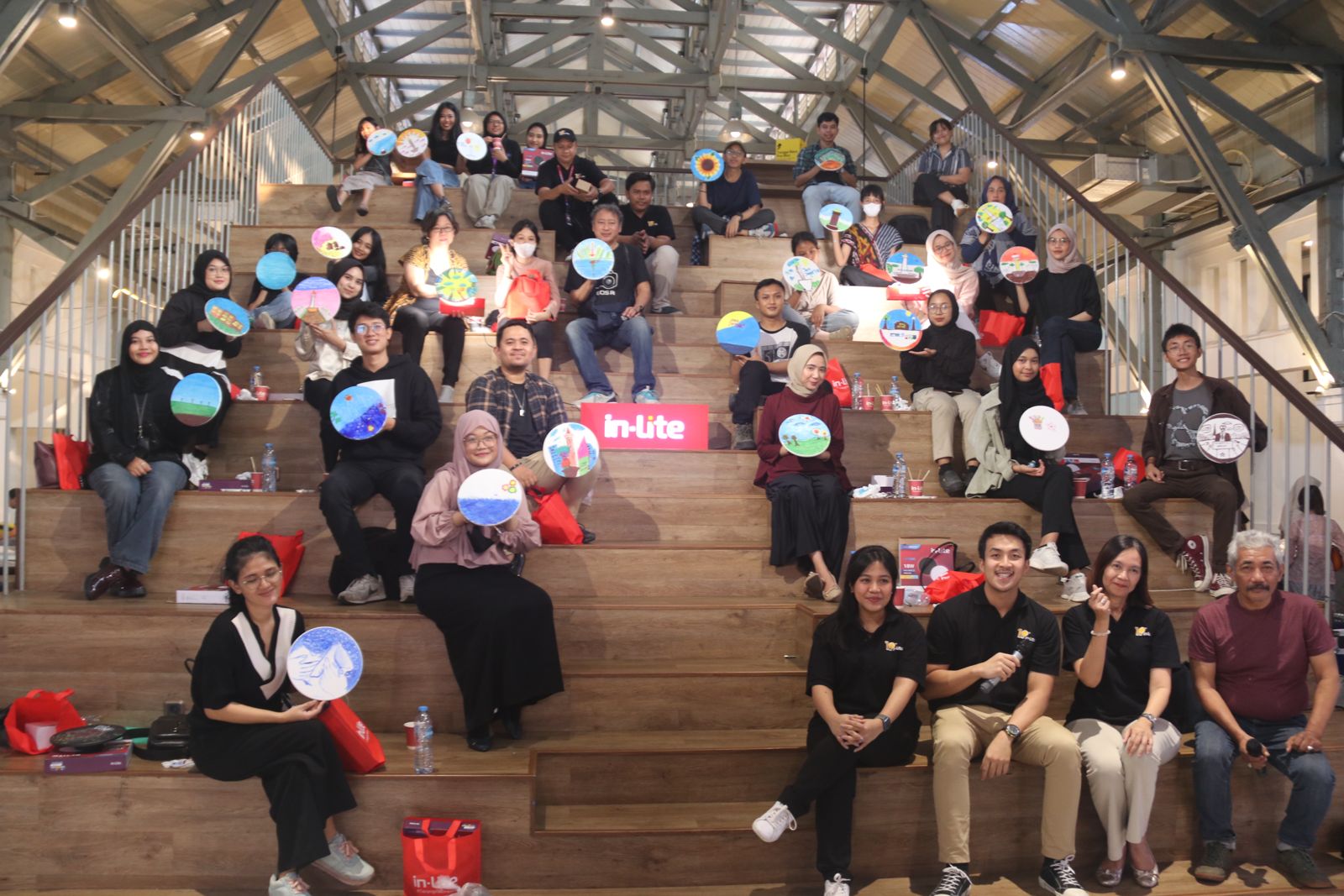 Inlite dan Seniman Visual Berkolaborasi Manfaatkan Lampu sebagai ...