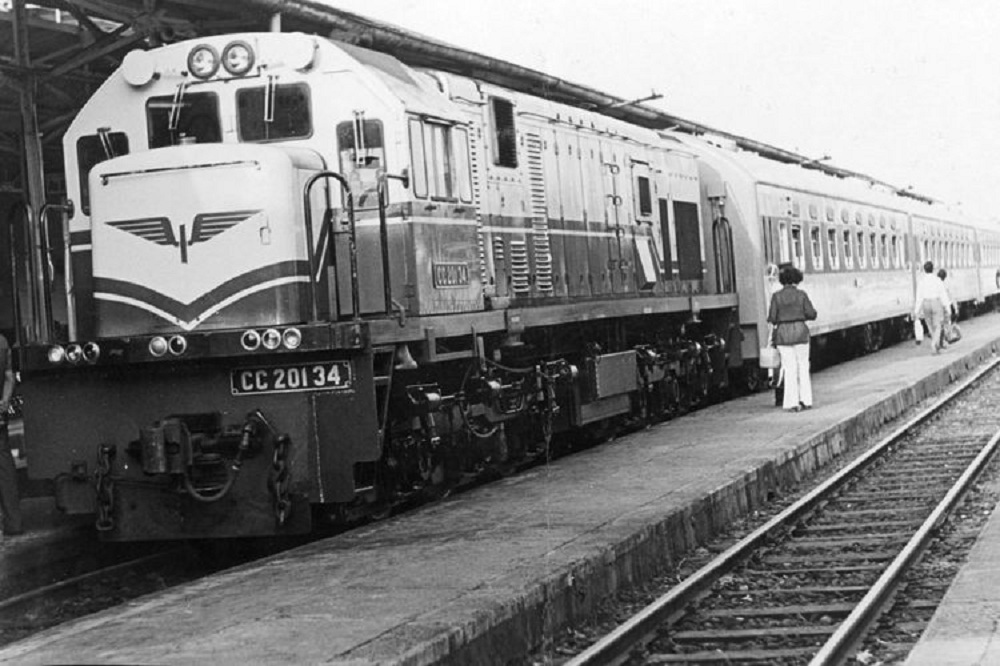 Sejarah Hari Ini (14 Oktober 1978) - Peluncuran Kereta Api Senja Utama Solo