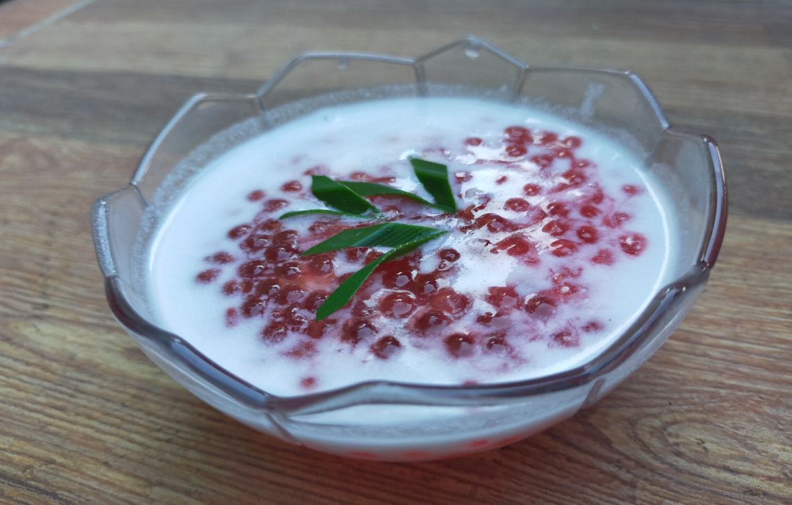 Bubur Sagu Mutiara, Makanan Tradisional dengan Cita Rasa Manis dan Gurih