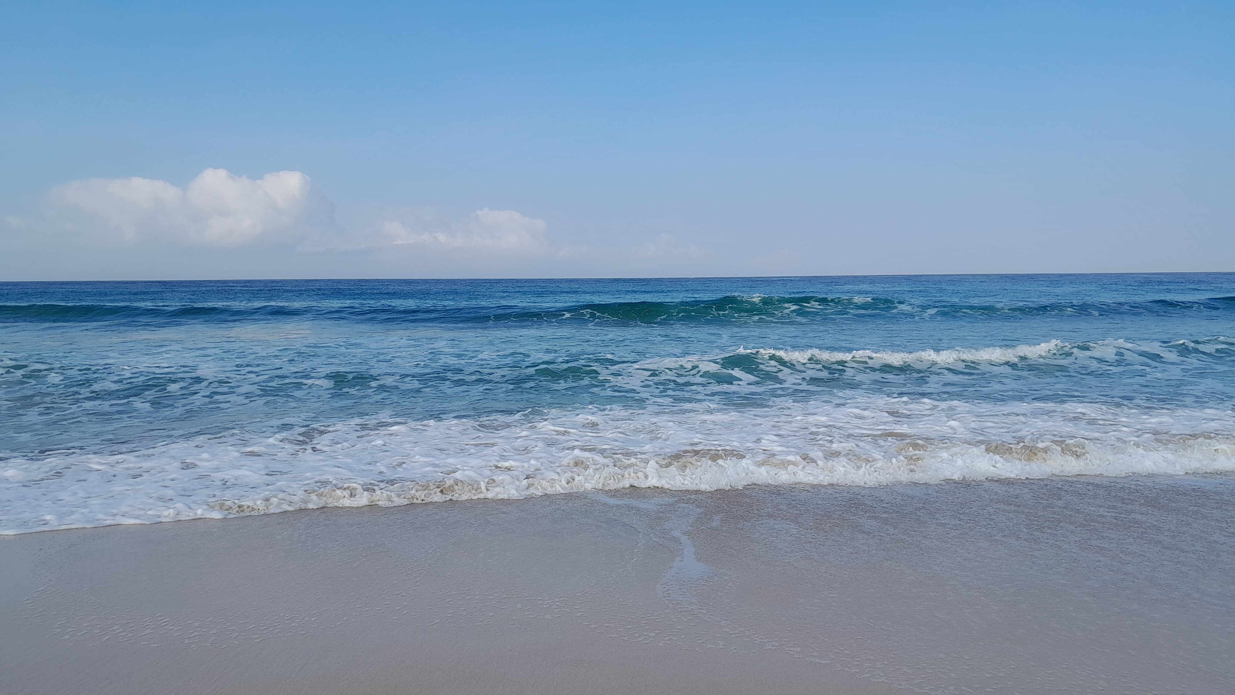 Bukit Waung dan Pantai Modangan, 2 Suasana di 1 Lokasi Wisata