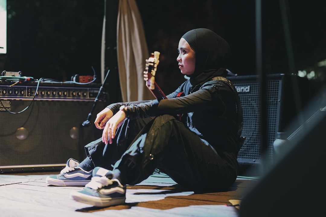 Firda Marsya Kurnia dan Keteguhan Hatinya bersama Voice of Baceprot ...