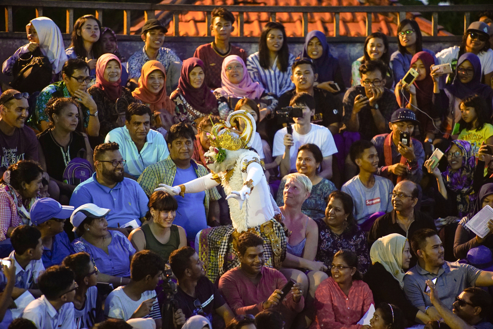 Indonesia Bidik Target Kunjungan Wisman 2025 16 Juta Orang, Apa yang ...