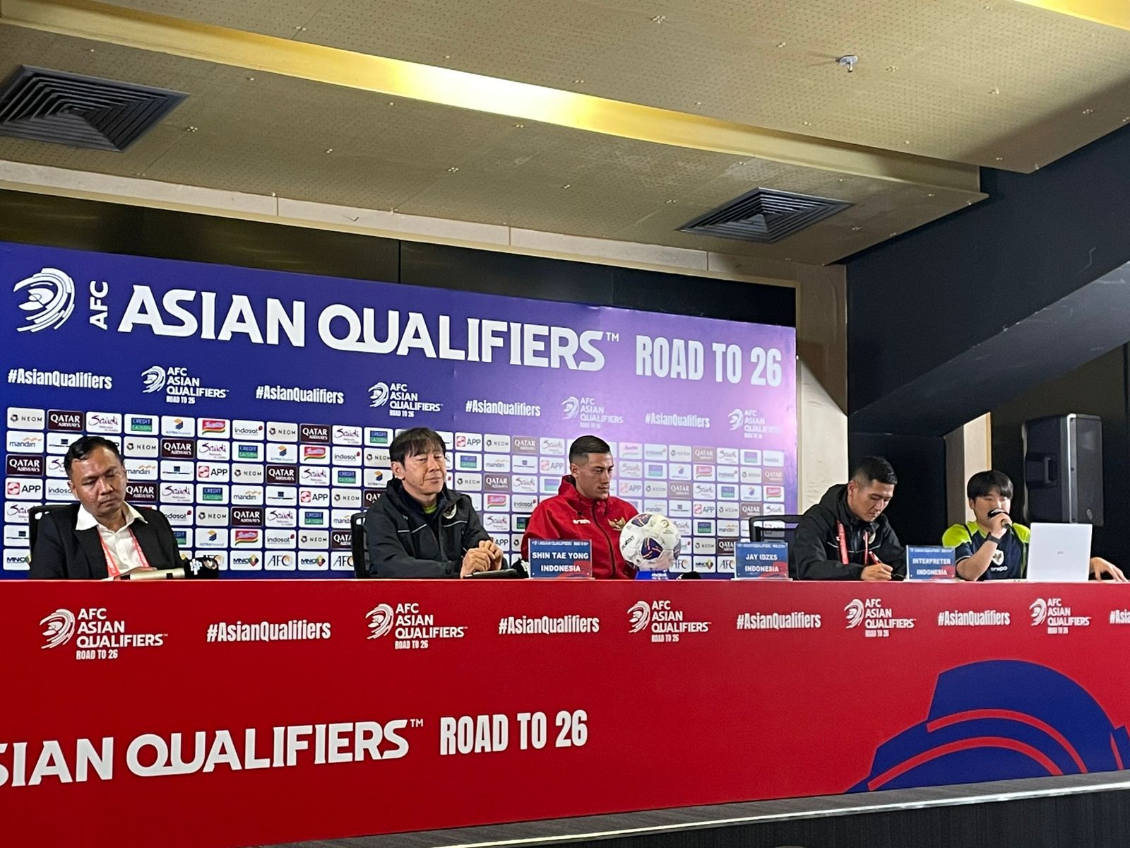 Kalah Telak dari Timnas Jepang, Shin Tae-yong Beri Pesan kepada Skuad Garuda: Belum Waktunya ...