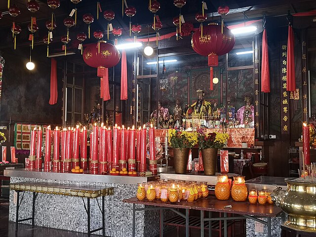 Lilin Merah dalam Perayaan Imlek, Makna dan Tradisi yang Menghiasi ...