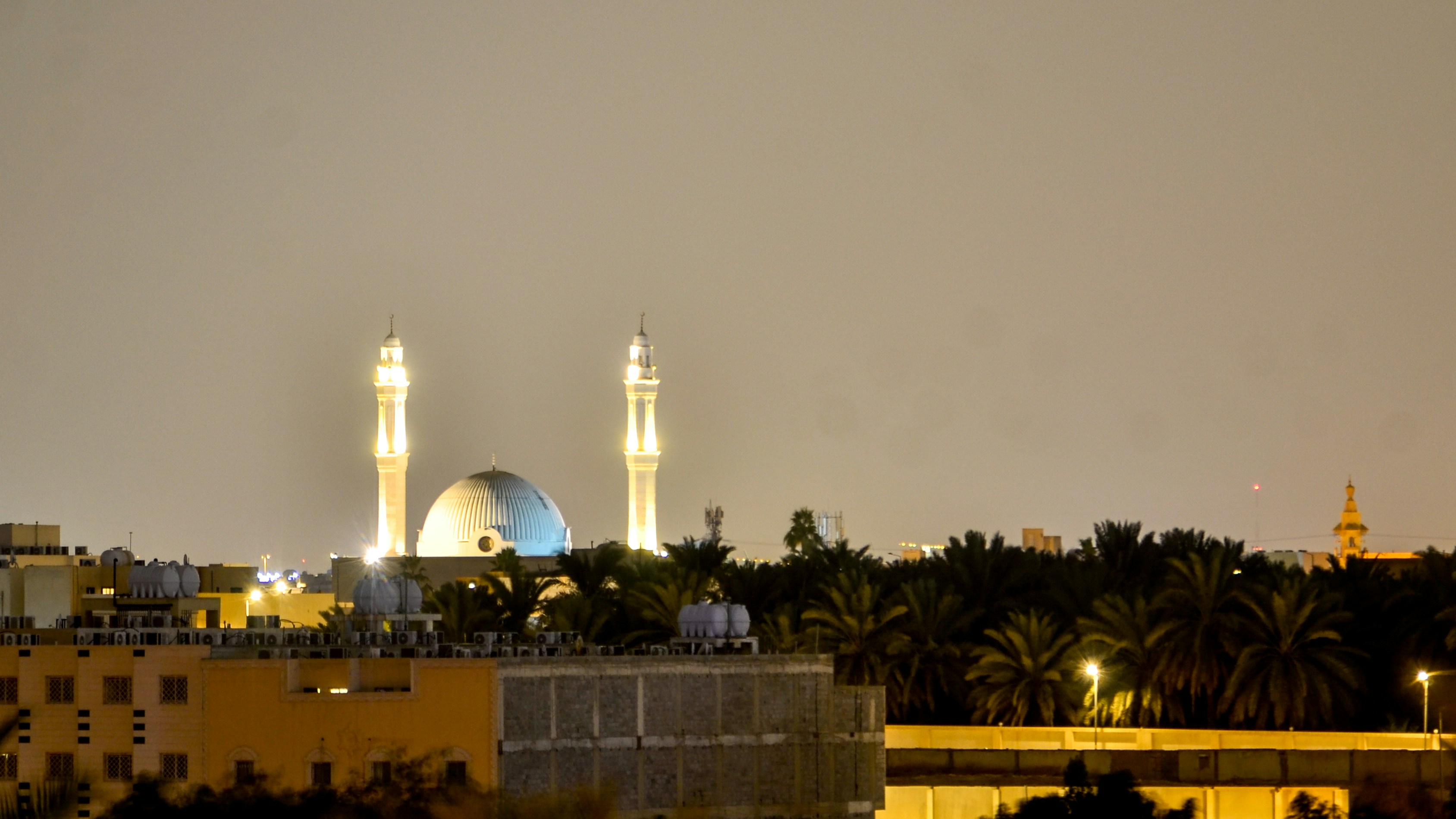 Mengenal Makam Keturunan Habib Ali di Masjid Riyadh Solo