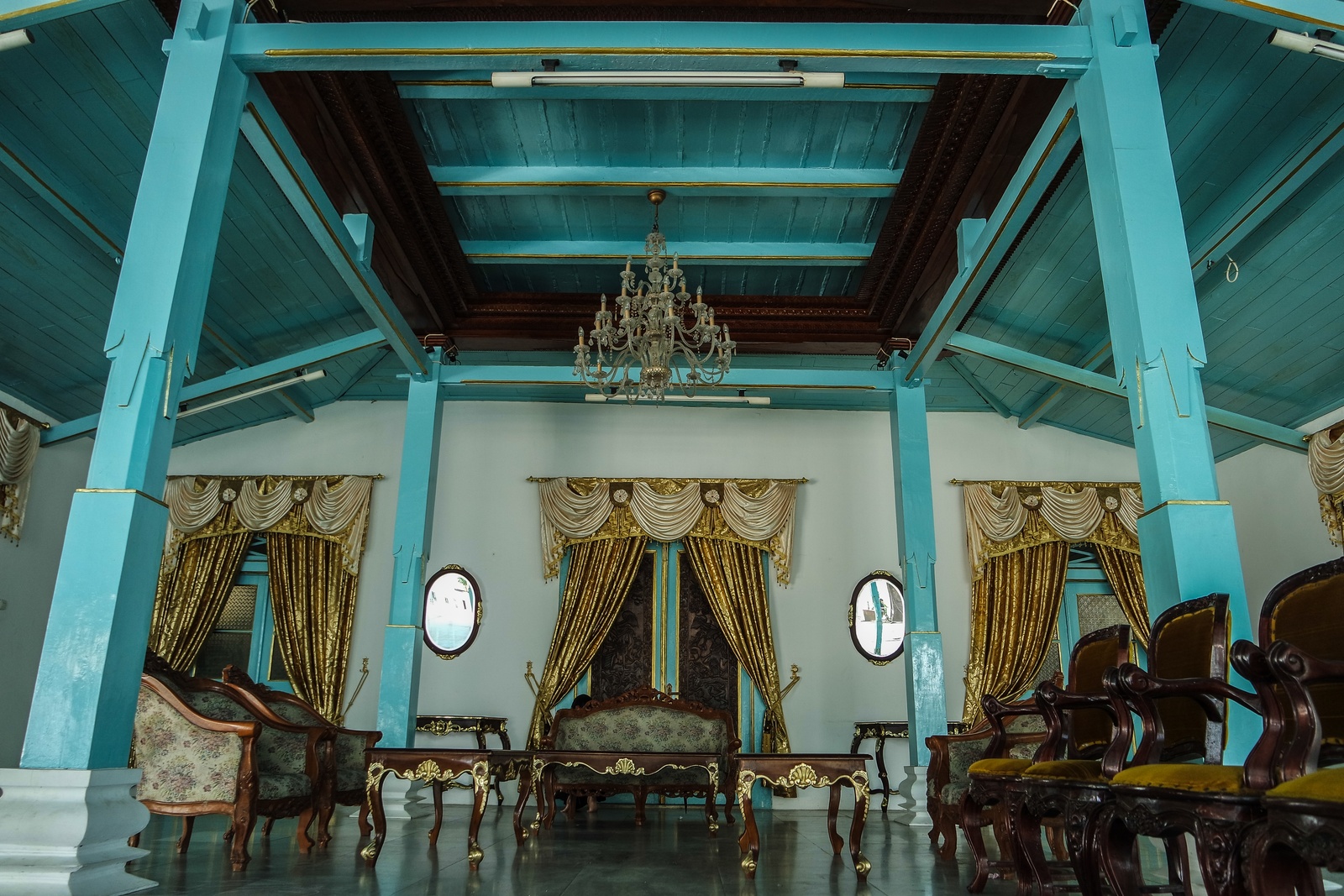 Mengenal Ukup, Pengharum Ruangan Tradisional Khas Keraton Cirebon untuk ...