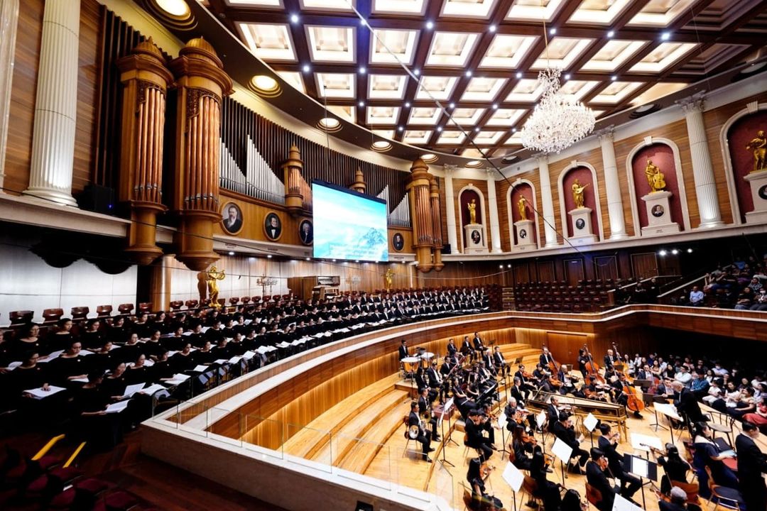 Nikmati Kemegahan Musik Klasik yang Bergema di Aula Simfonia Jakarta