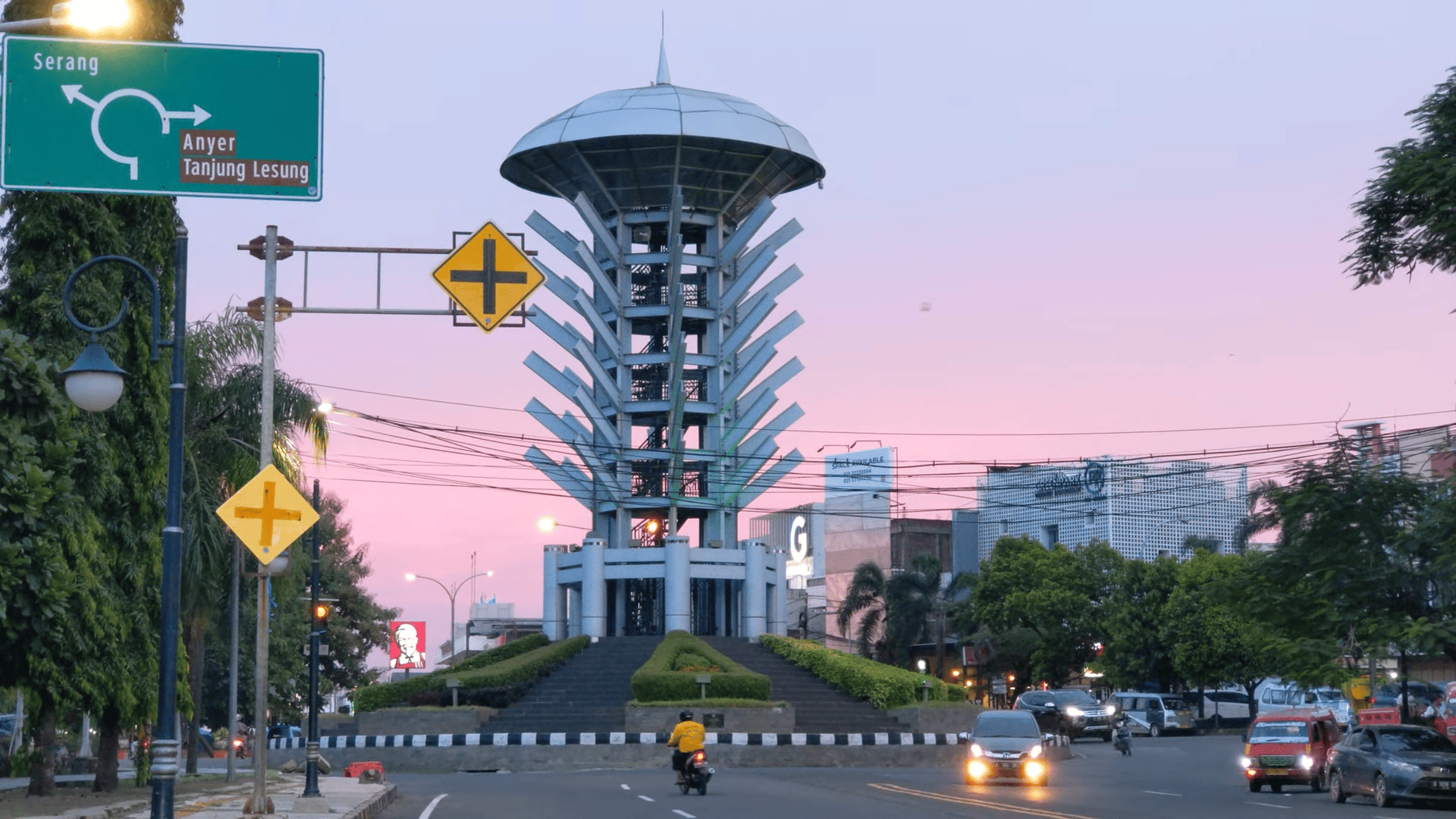 Menilik Landmark Tugu Cilegon, Ikon Kota Baja yang Ikonik