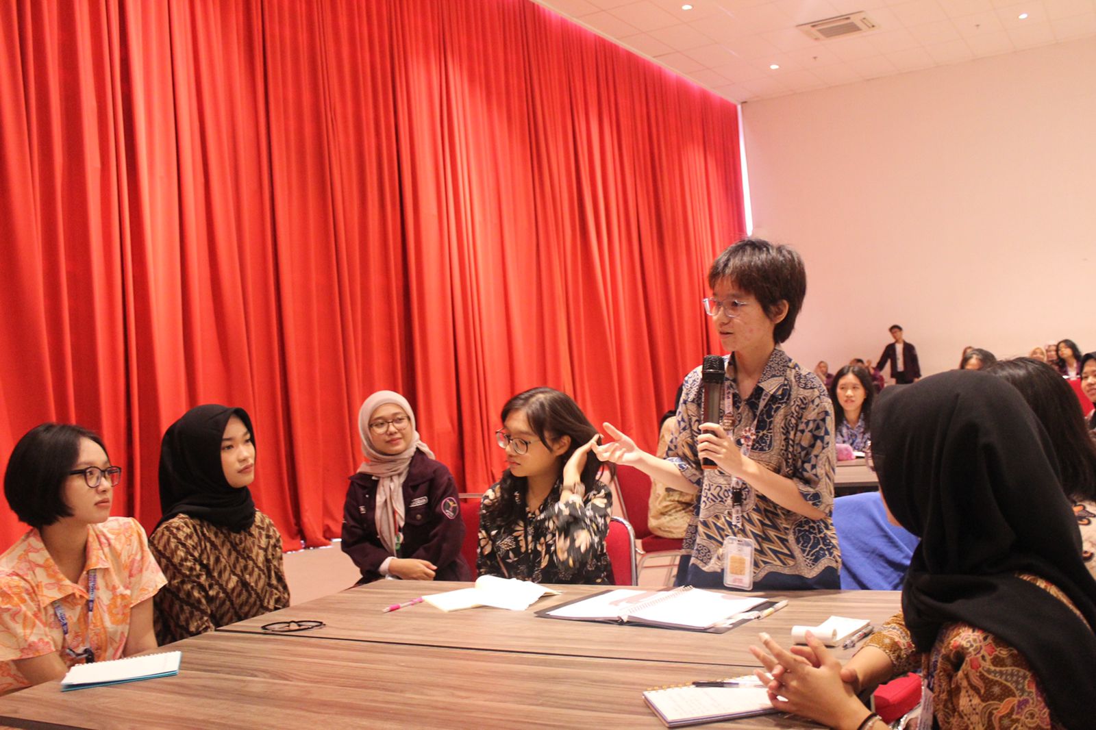 Menjadi Akademisi Berintegritas di Tengah Tantangan Budaya Akademik di Indonesia