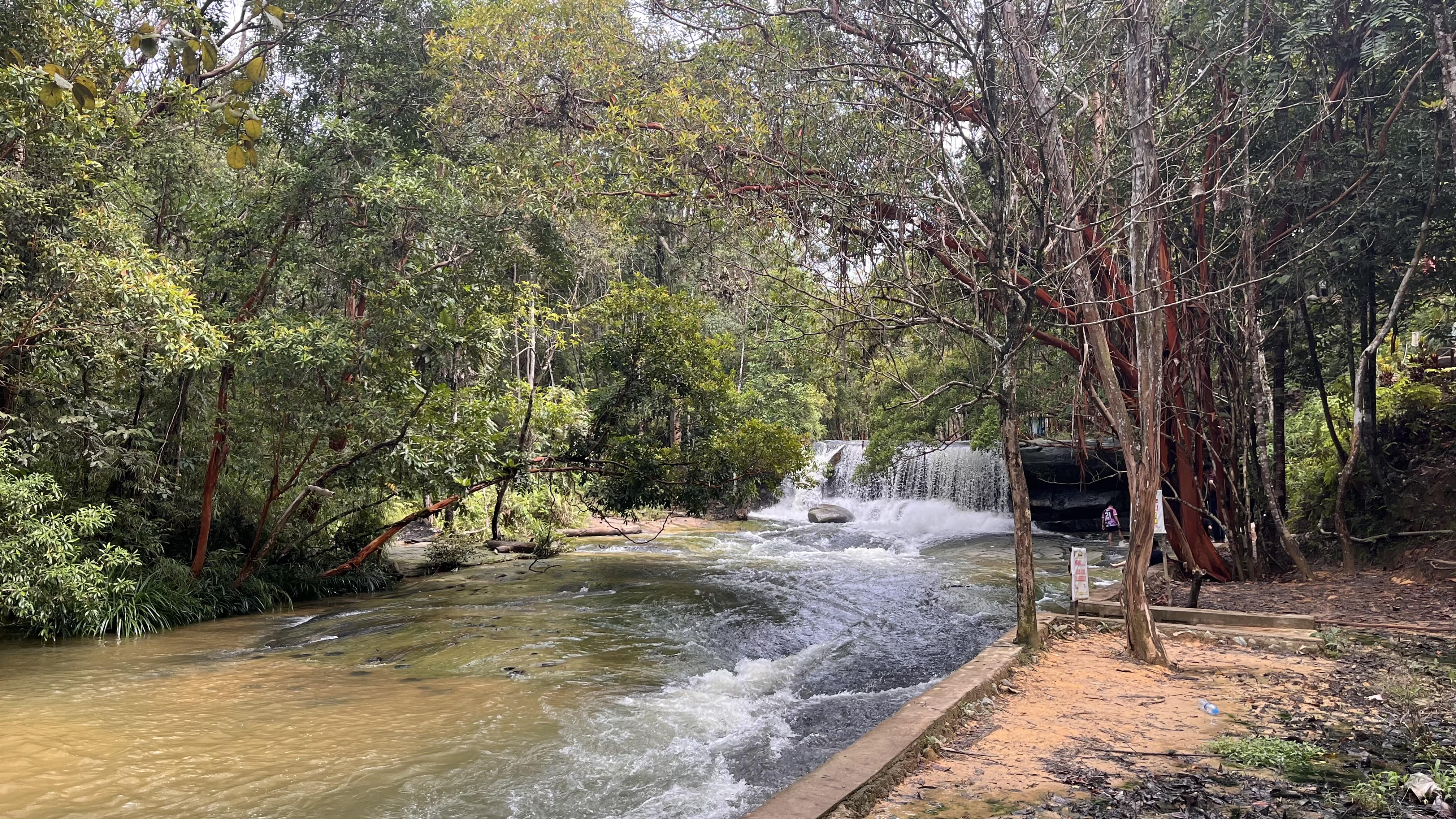 Menyusuri Jejak Sejarah di Balik Keindahan Air Terjun Pancur Aji di ...