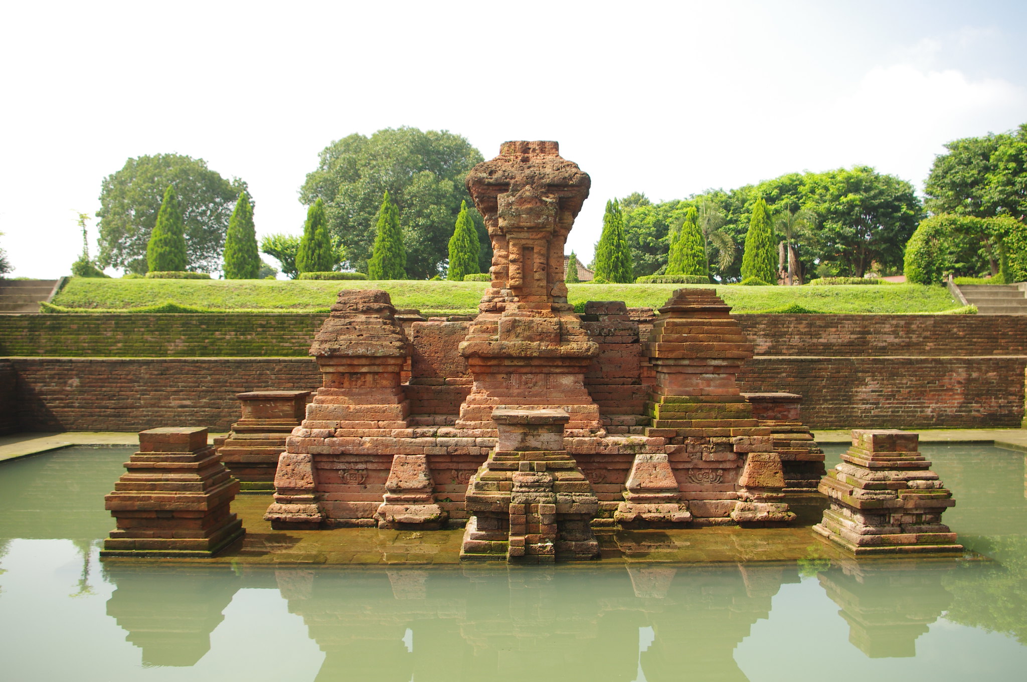 Misteri 5 Kerangka Manusia yang Ditemukan di Bekas Istana Majapahit ...