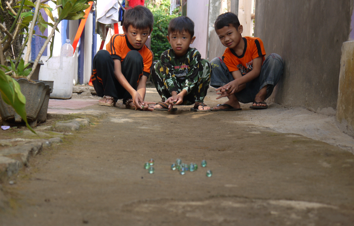 Nekeran, Permainan Tradisional Kelereng dari Jawa Tengah dan Sekitarnya