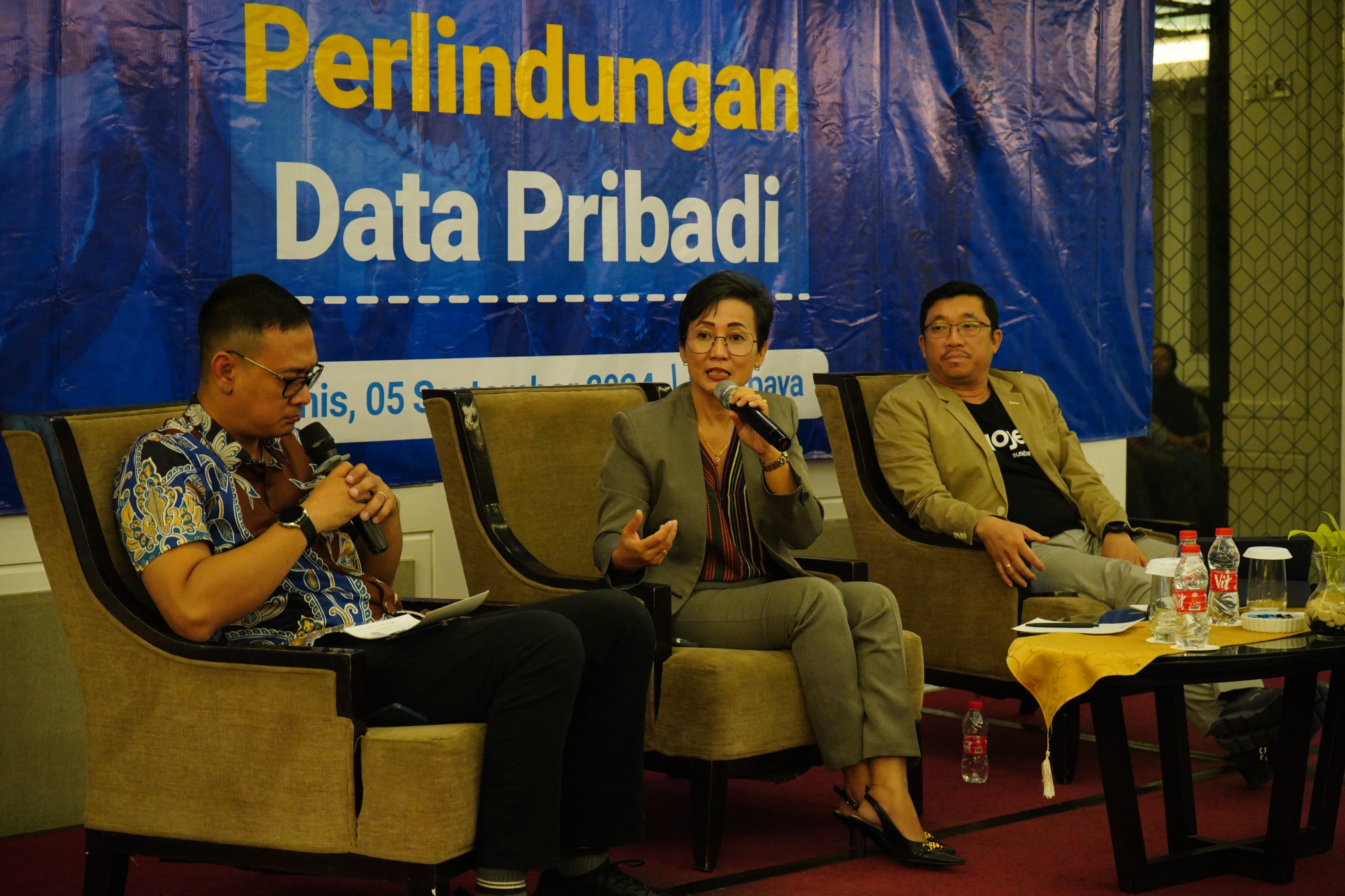 Pentingnya Perlindungan Data Pribadi di Era Digital: Pelatihan Literasi Digital oleh Sinar Mas ...