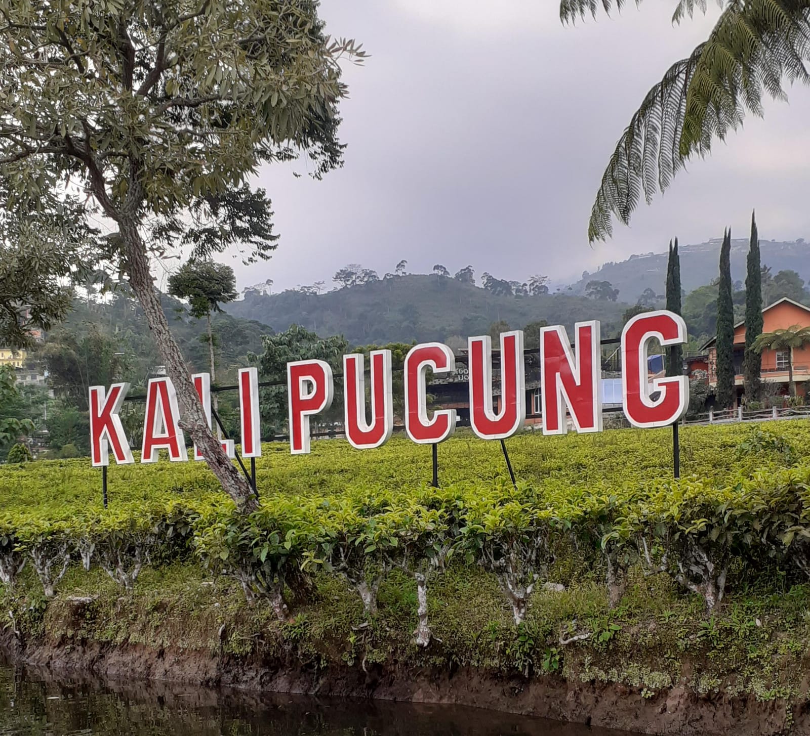 Rekomendasi Wisata Air yang Sejuk di Karanganyar, Wajib Dicoba!