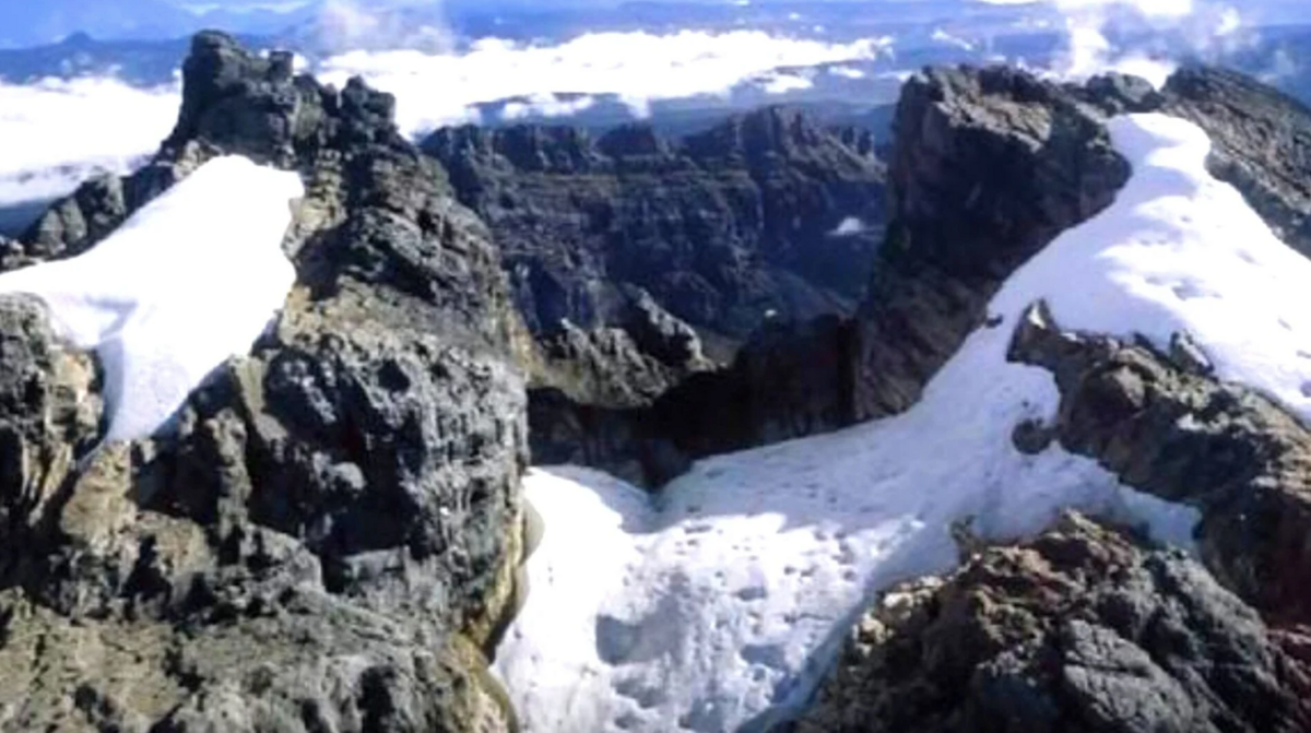 Salju Abadi di Puncak Jaya Wijaya, Anomali Menarik di Negeri Beriklim Tropis