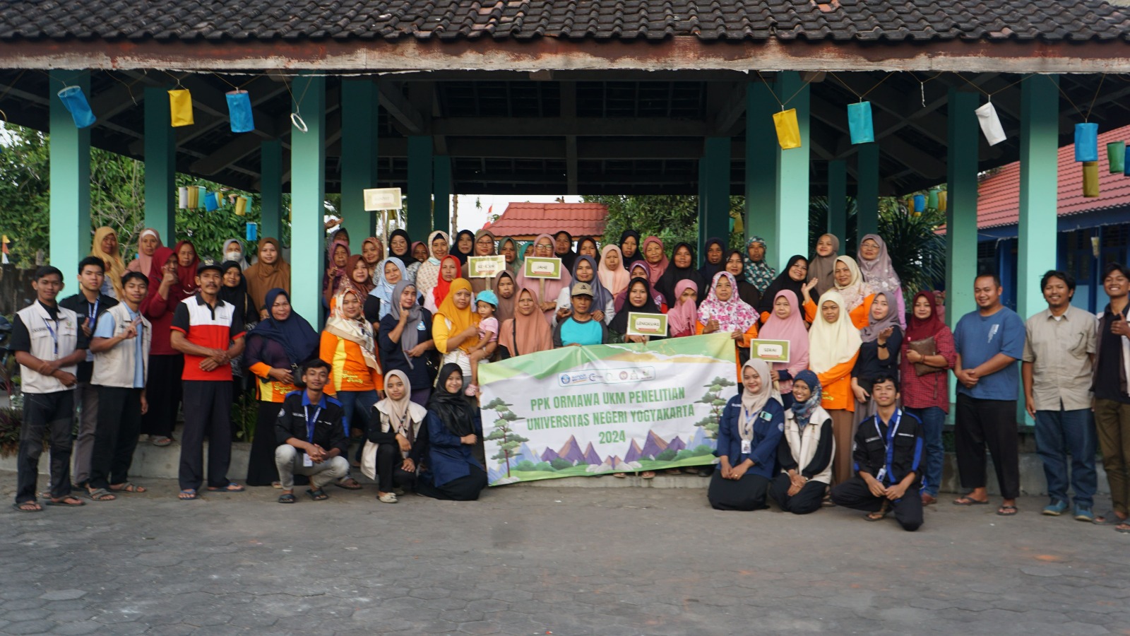 Tim PPK Ormawa UKM Penelitian UNY Edukasikan kepada KWT Desa Cucukan Mengenai Tanaman Obat ...