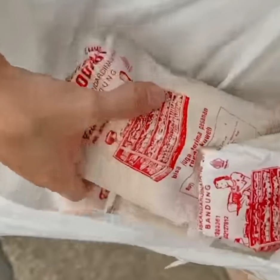 Toko Sidodadi, Nikmati Wisata Kuliner Legendaris di Bandung