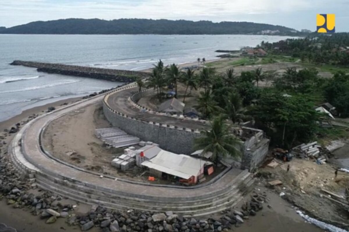 Bukan Pantura, Tanggul Laut Jadi Pengaman Pantai Timur Pangandaran