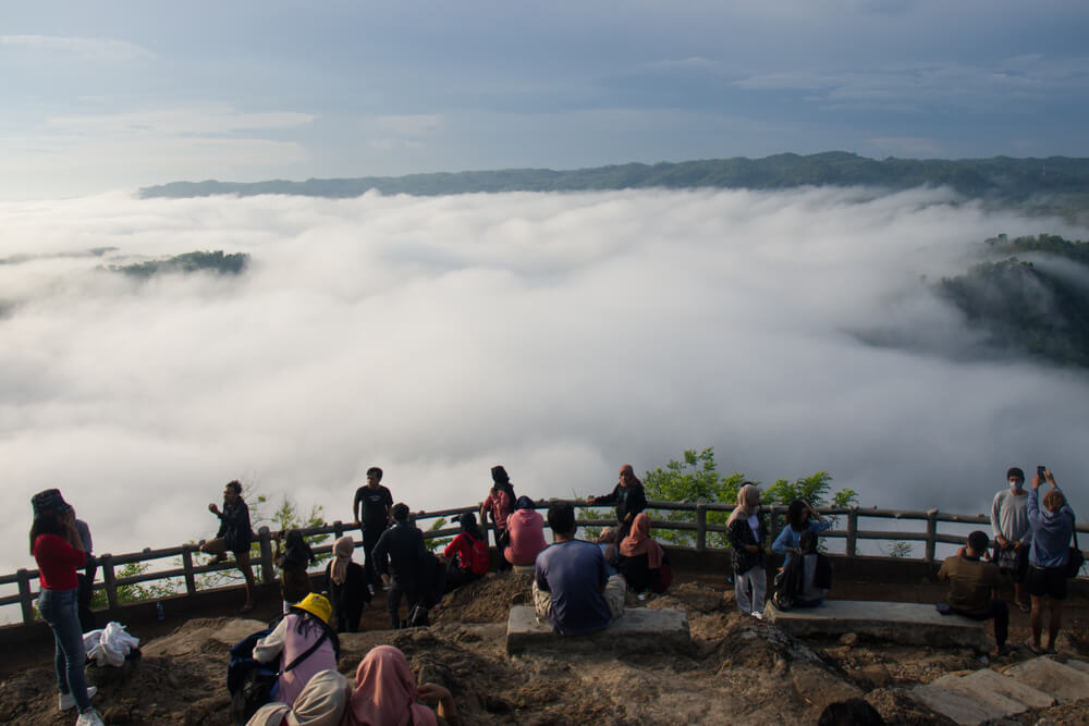 Di Yogya Juga Ada! Ini 5 Wisata Negeri di Atas Awan yang Patut Dikunjungi
