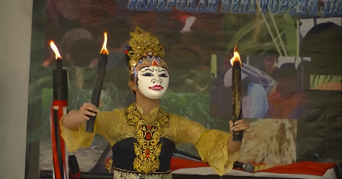 Abadikan Hangatnya Tradisi dalam Seni Topeng Jigprak