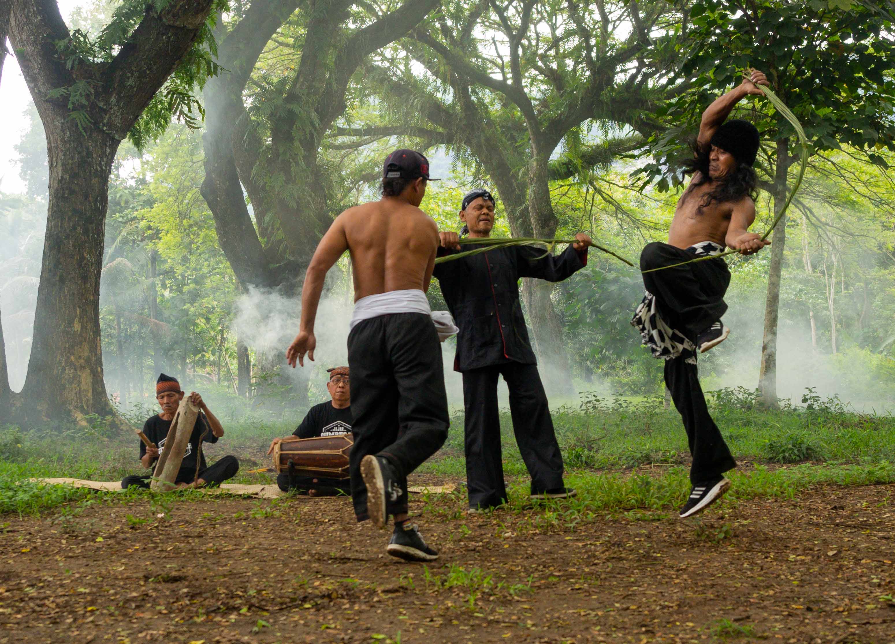 Sebongkah Makna Dibalik Tiban Jajar Gumregah