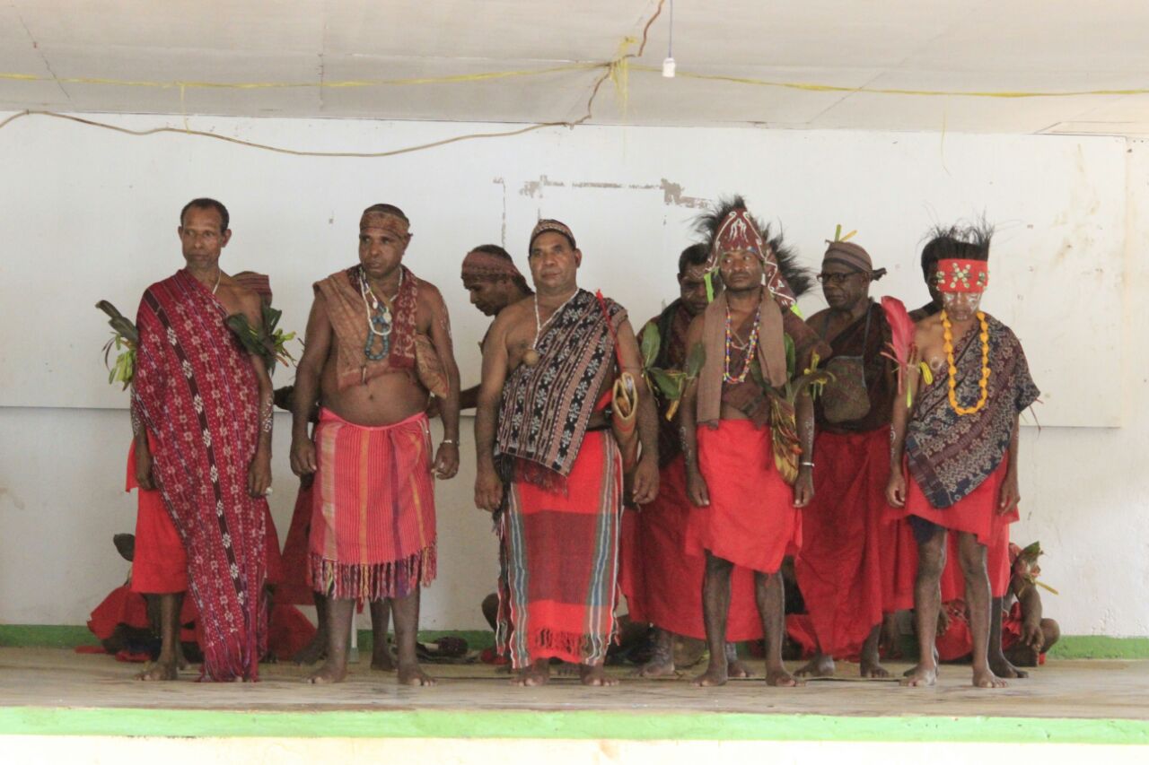 Adat Perkawinan Suku Moi Asli di Sayosa