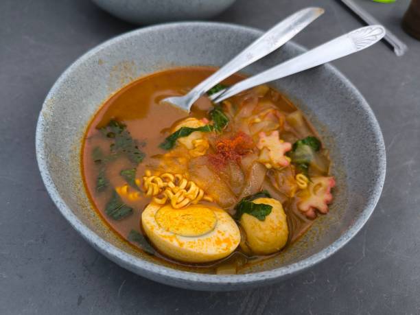 Menilik Fakta dan Asal-usul Seblak yang Tidak Banyak Orang Ketahui