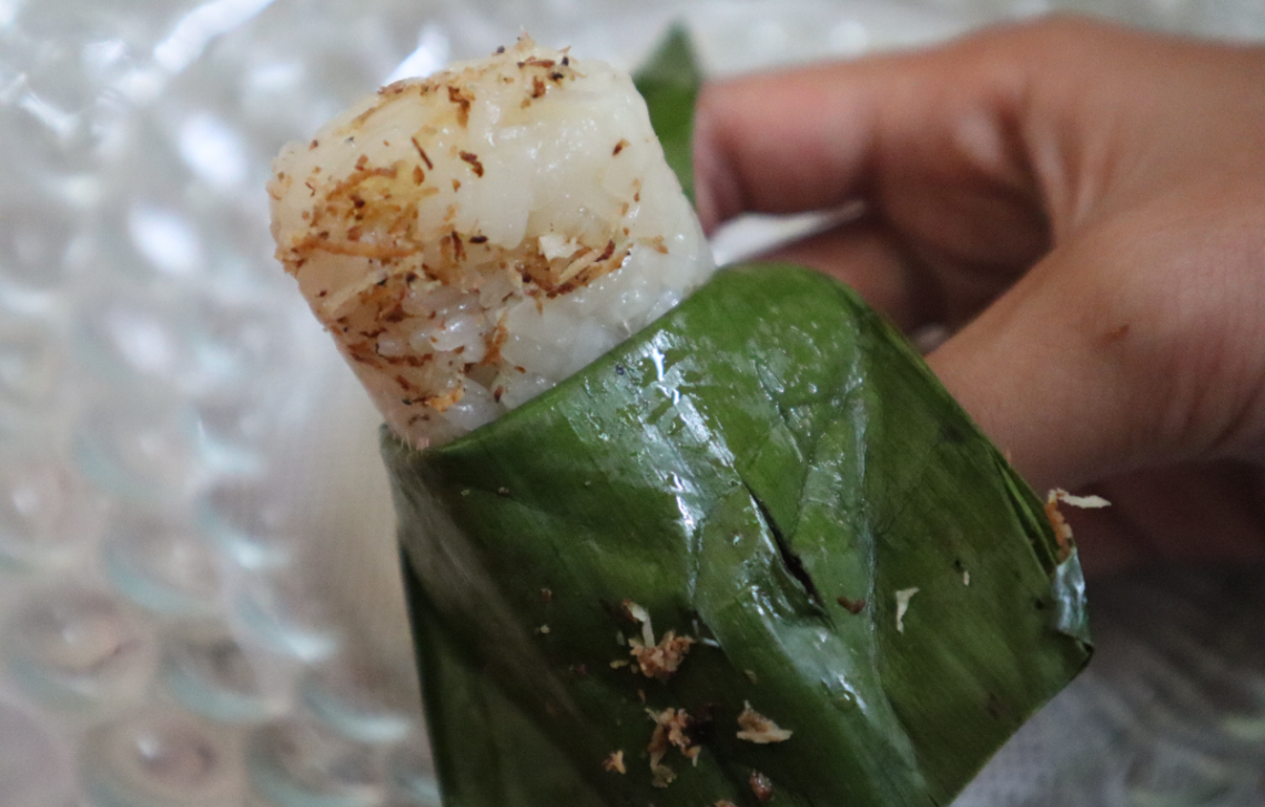 5 Jajanan Tradisional Indonesia yang Dibungkus Daun, Sudah Pernah Coba?