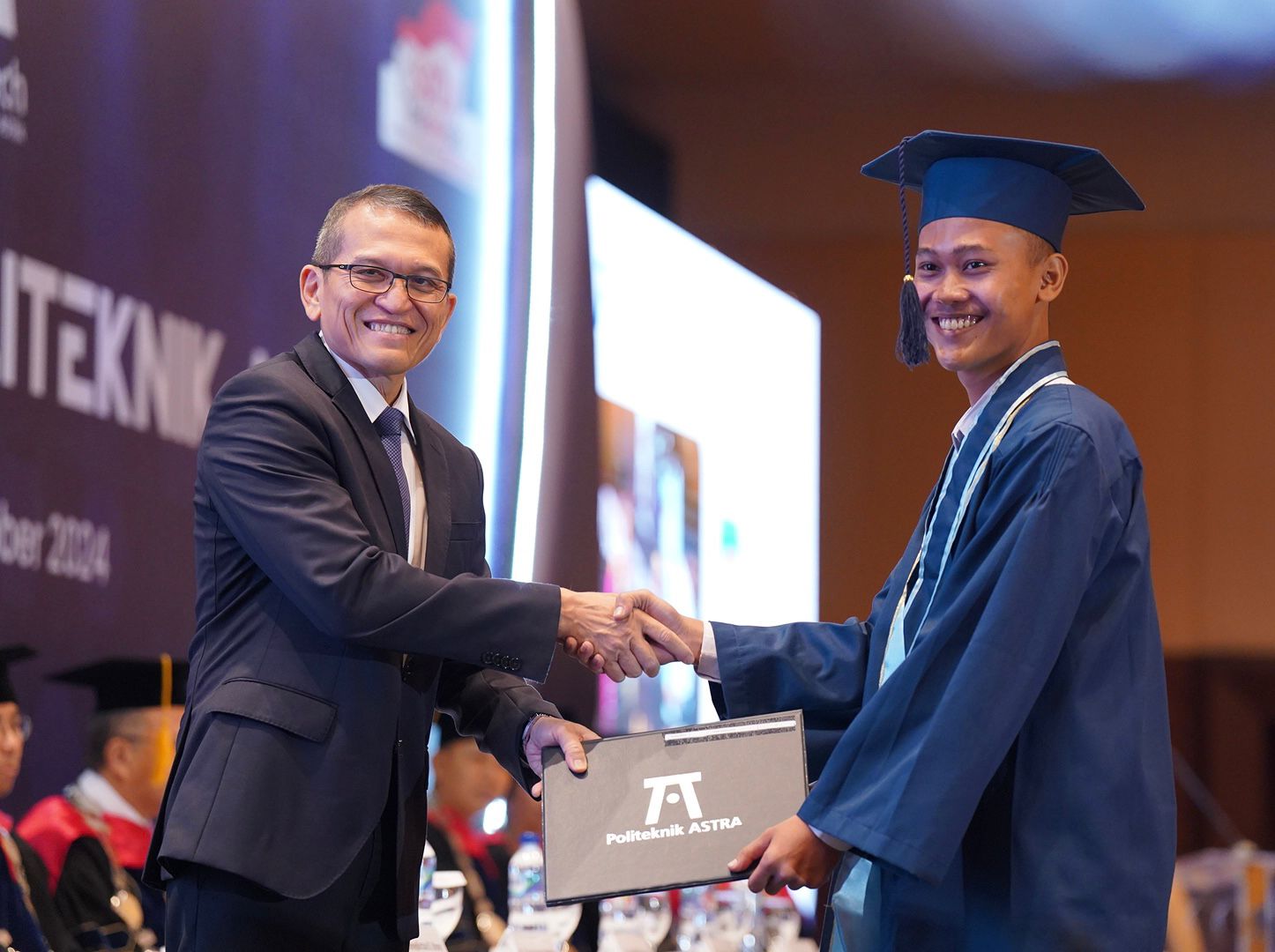 Politeknik Astra Gelar Wisuda Perak, Bekali Profesionalitas 305 Lulusan Melalui ASTRAtech Dual ...