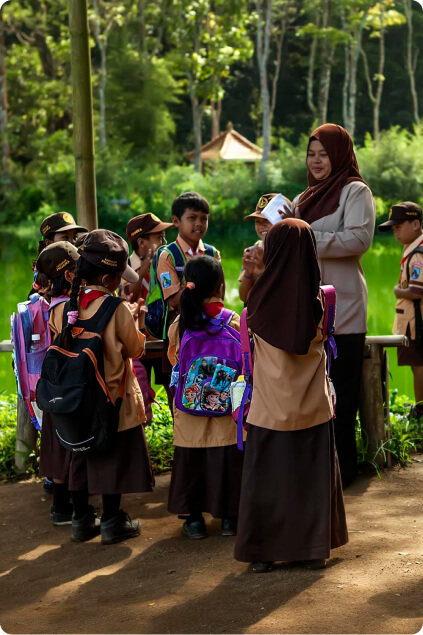 25 November dalam Sejarah: Tonggak Perjuangan Guru Indonesia