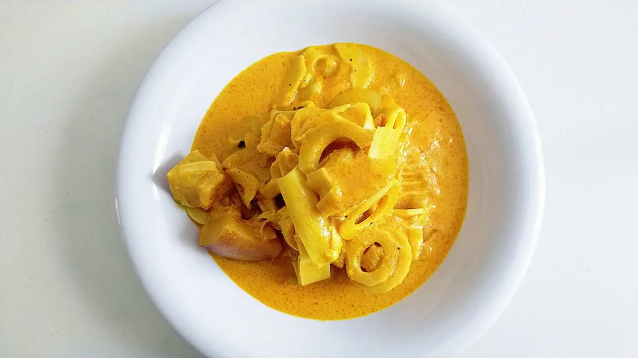 Gulai Umbut Kelapa: Rahasia Kuliner Nusantara yang Terlupakan tapi ...