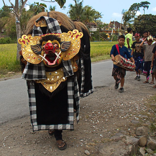 Memaknai Keragaman Jenis Topeng Bali Barong