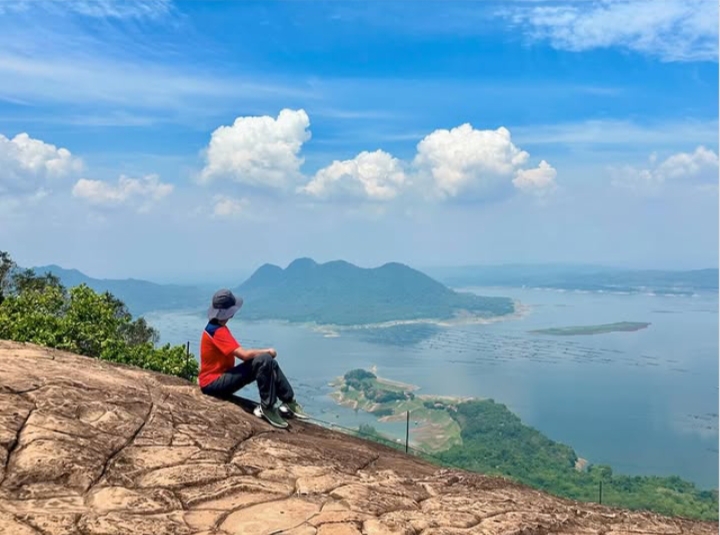 15 Rekomendasi Tempat Wisata di Purwakarta yang Wajib dikunjungi