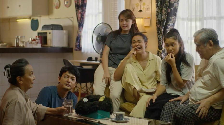 Review Bila Esok Ibu Tiada, Pentingnya Menjalin Kembali Tali Kasih yang ...