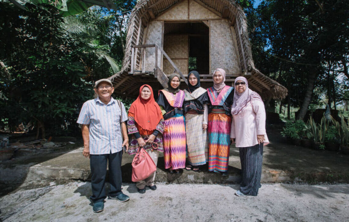 Sejarah Pulau Lombok, Asal-usul dan Suku Asli