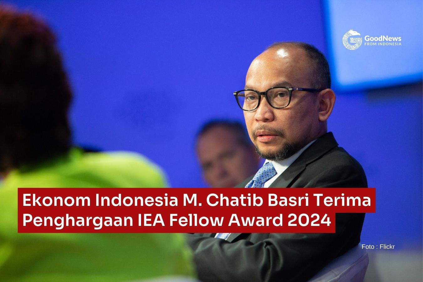 Ekonom Indonesia M. Chatib Basri Terima Penghargaan IEA Fellow Award 2024