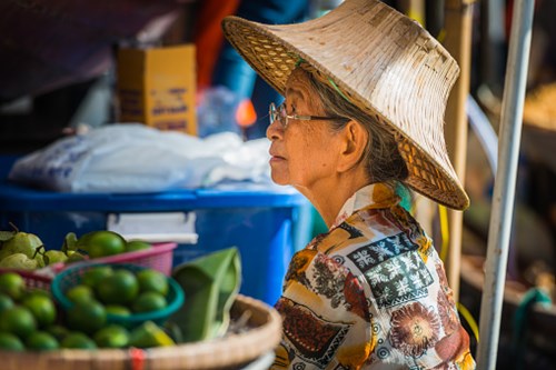 Headpieces of heritage: dive into Asia's traditional hats - Seasia.co