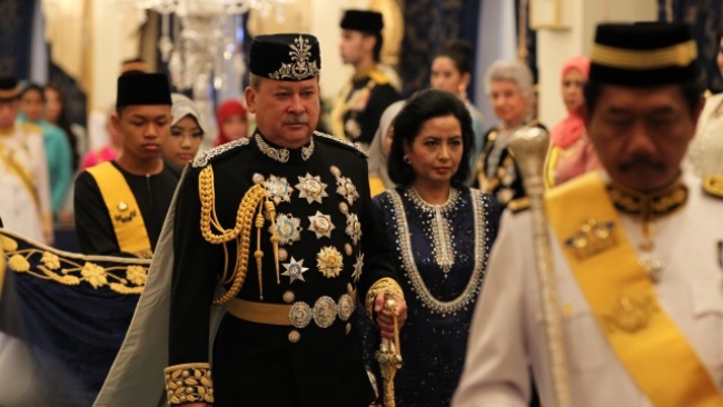 Headpieces of heritage: dive into Asia's traditional hats - Seasia.co